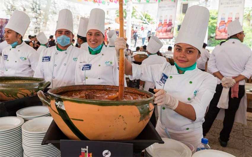 19 different varieties of mole at festival to kick off Guelaguetza