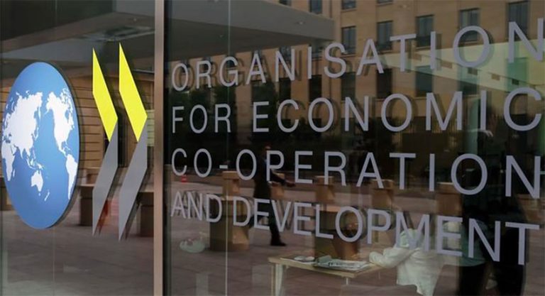 OECD follows IMF in lifting Mexico's growth outlook for 2025, 2026