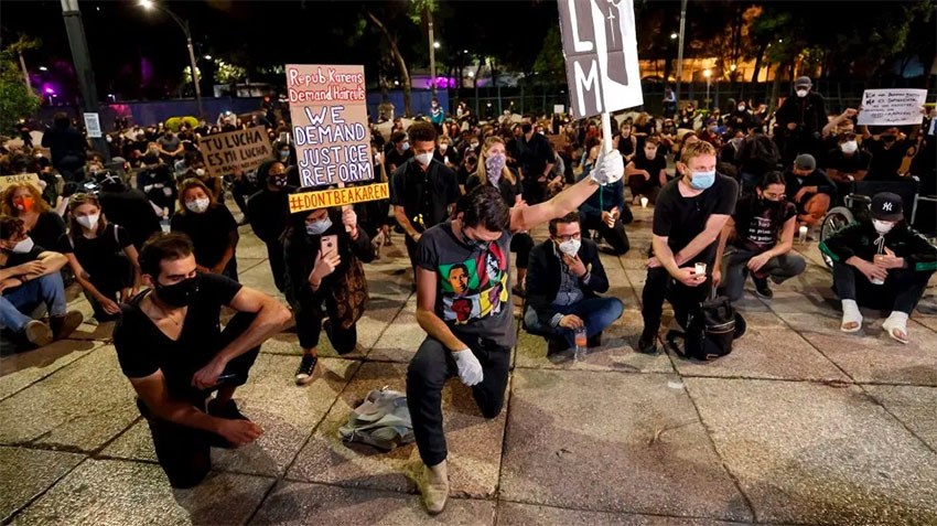 Demonstration at US Embassy protests against police violence, racism