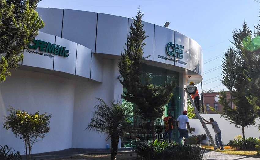 Electricity commission blames wildfire, renewable energy for power outage