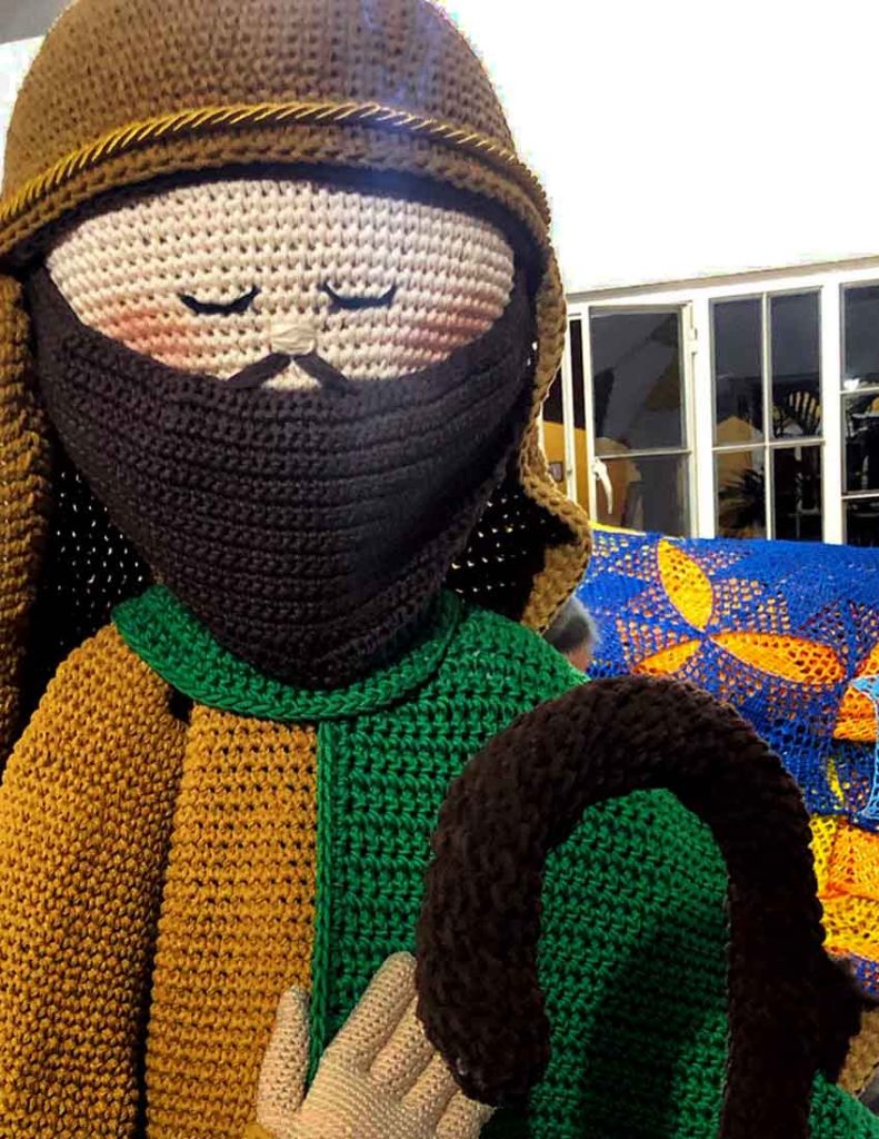 Artisans' enormous crocheted canopy on display at Dubai's World Expo