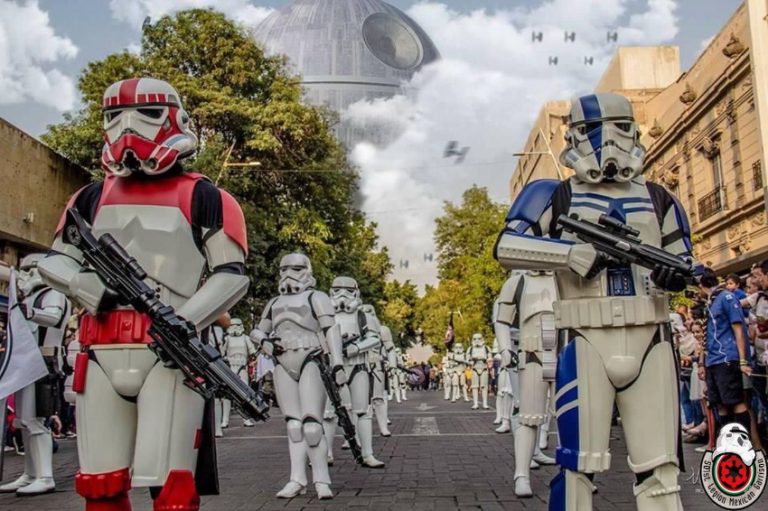 Star Wars parade arrives in Mexico City