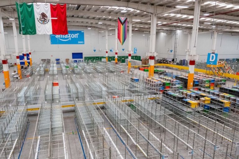 Amazon's biggest delivery center in Latin America opens in CDMX