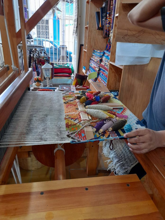Zapotec weaving: techniques, tradition and meaning
