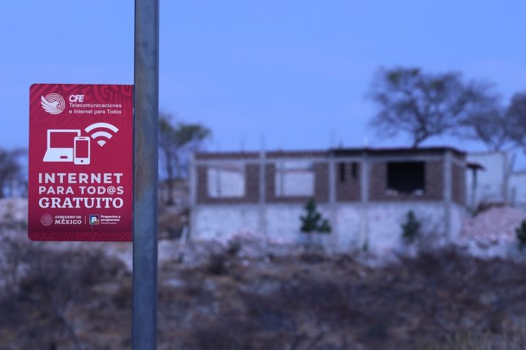 Over 80% are internet users in Mexico, up 9.7 points from 2020