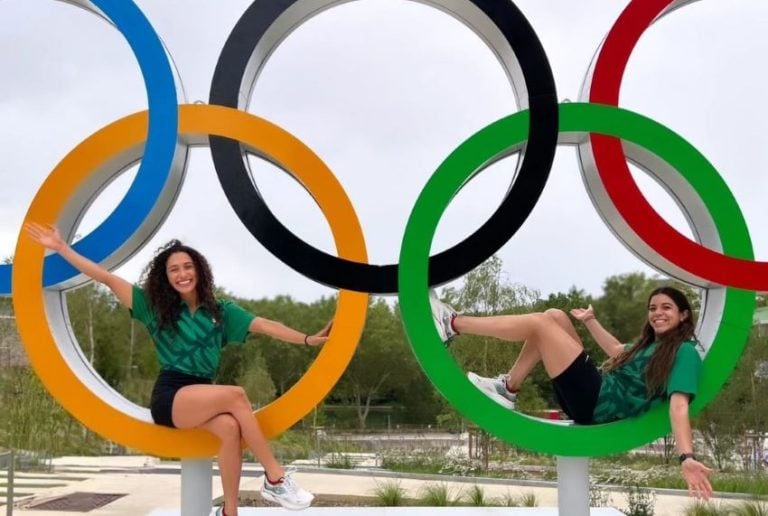 Who are Mexico's Olympic flag bearers in Paris?