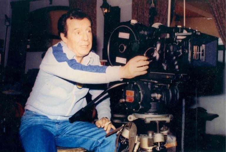 Who was beloved Mexican TV icon Chespirito?