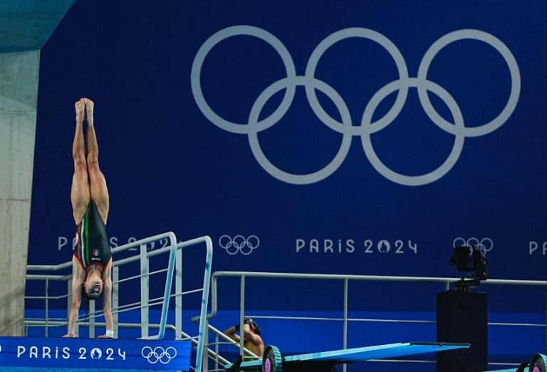Mexican women divers advance to finals at Olympics