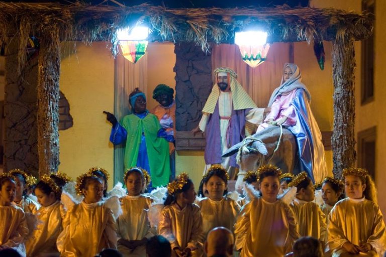 What is a pastorela and what are they about?