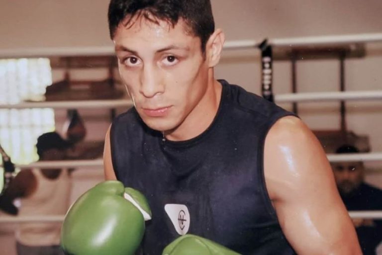 Mexican boxing legend Israel 'Magnífico' Vázquez dies at 46