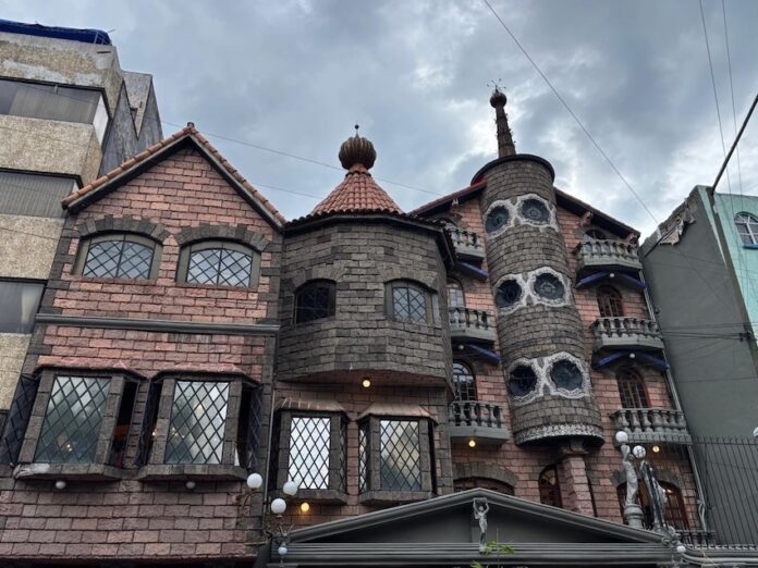 5 weird buildings in Mexico City (and where to find them)