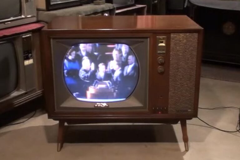 Did you know Mexico's Guillermo Camarena invented color TV?