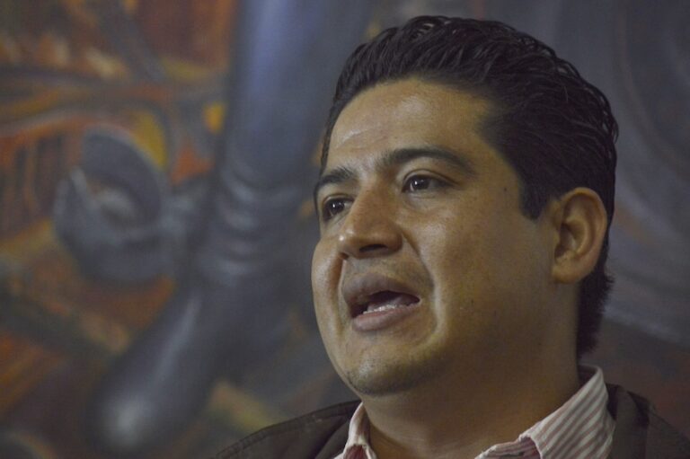 State official killed by gunfire on Guerrero highway