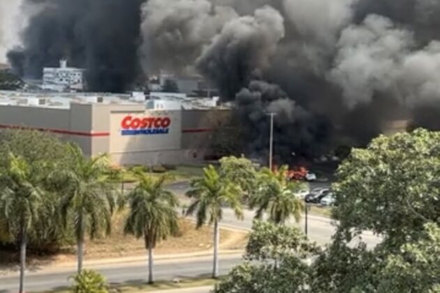 Did the Puerto Vallarta Costco burn down?
