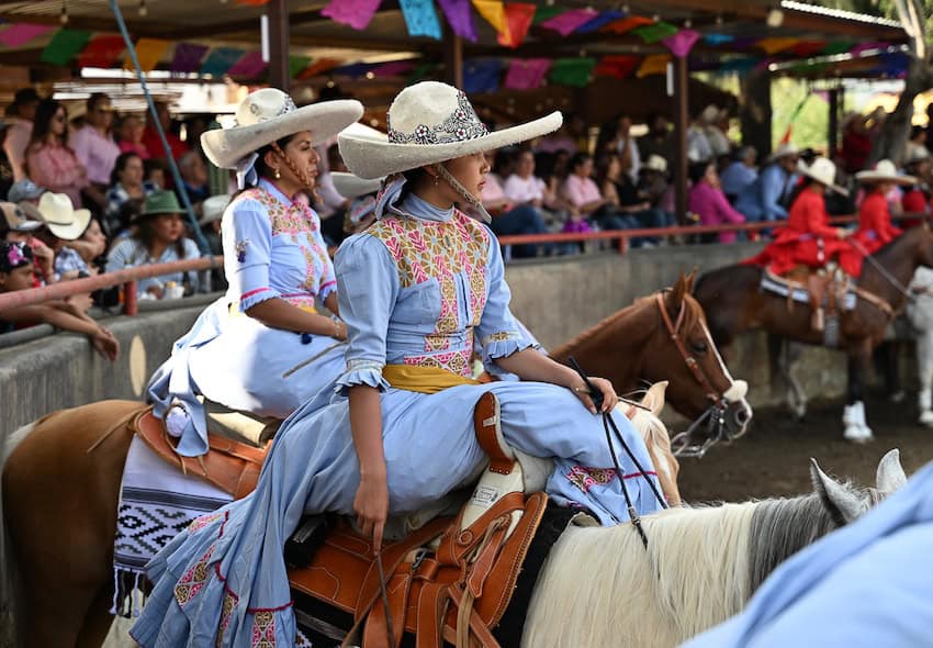 At Oaxaca championship, escaramuzas carry on a revolution's legacy ...
